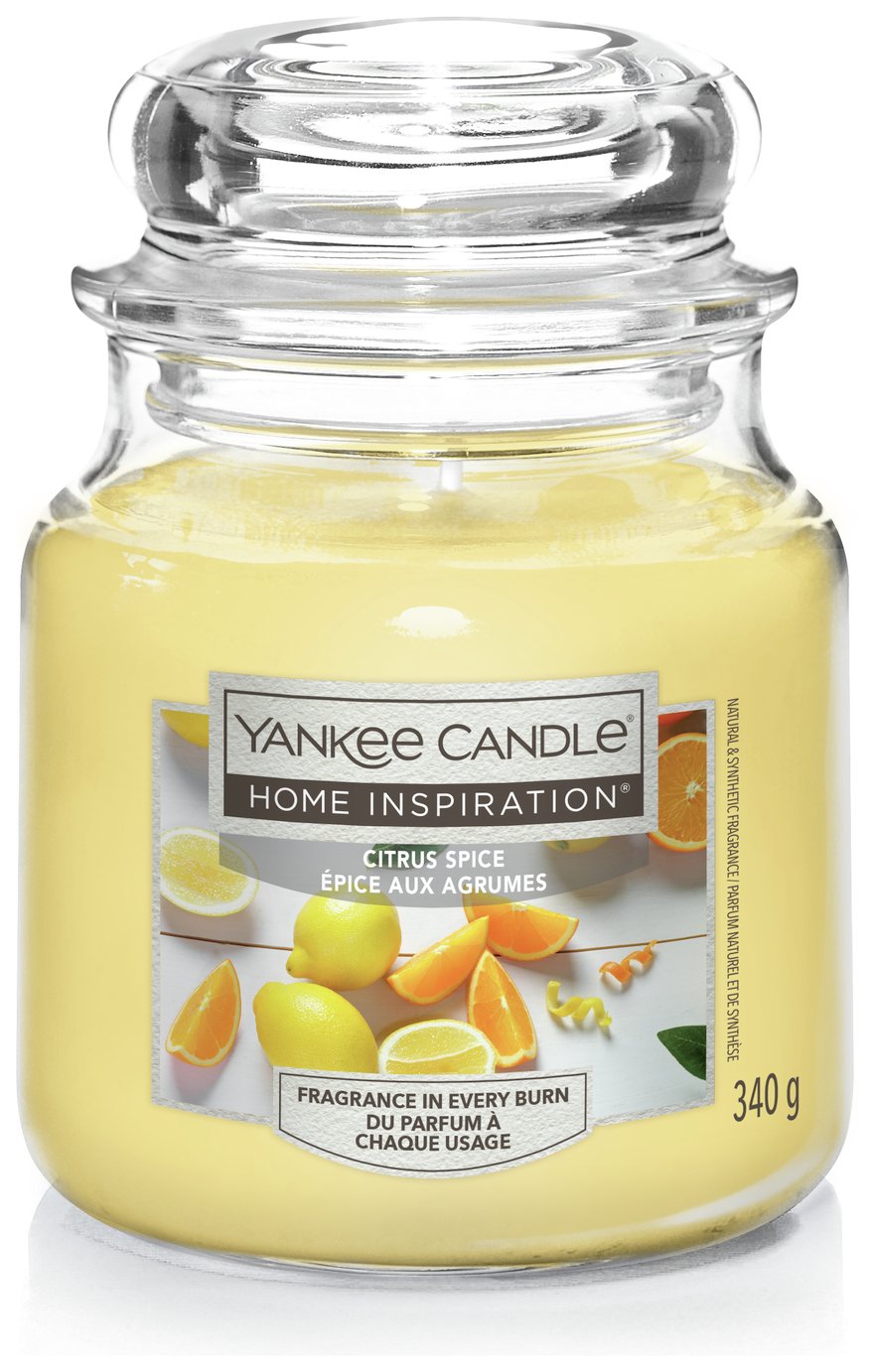 Yankee Candle Medium Jar Candle review | 8.7 / 10