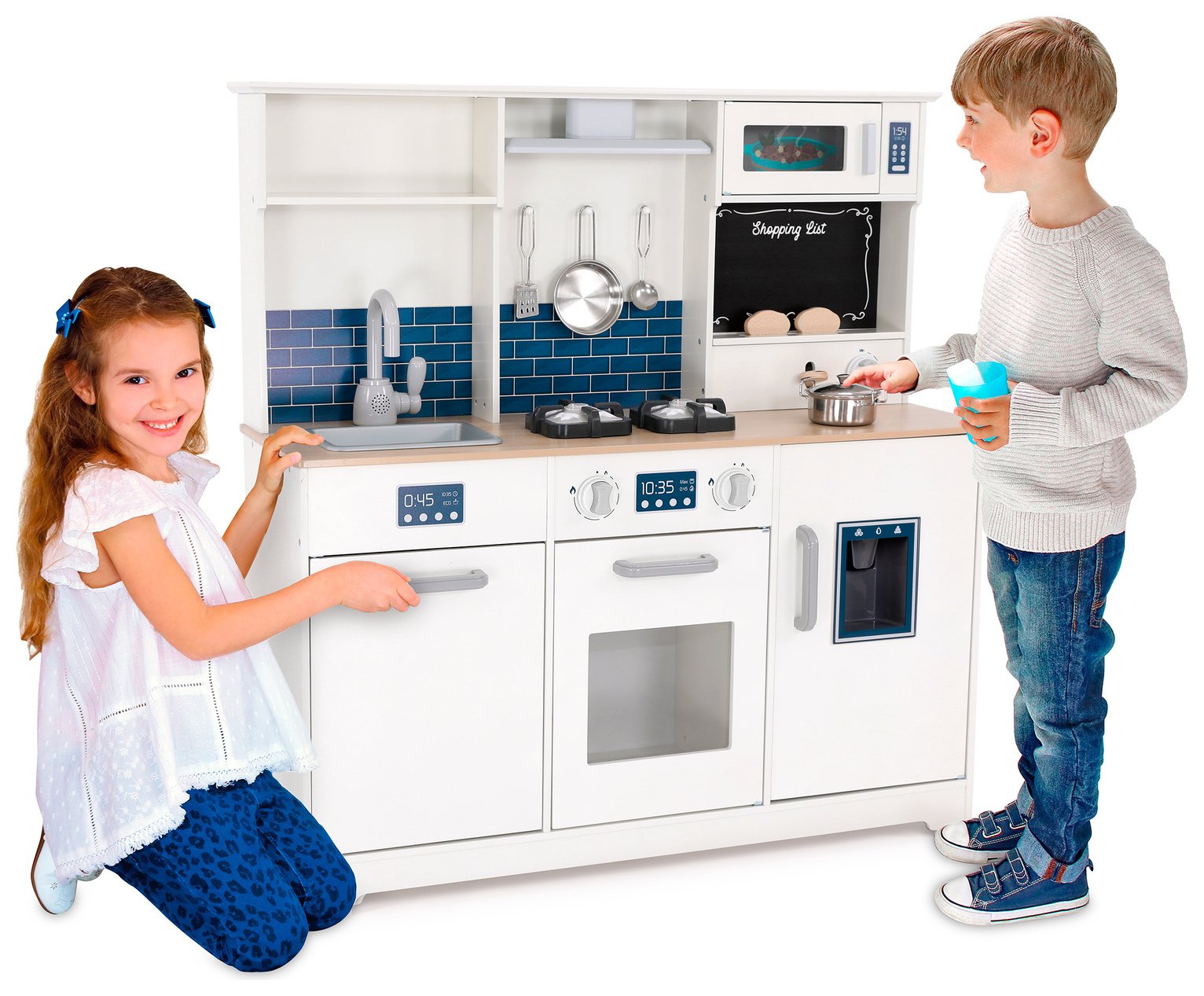 Chad Valley Wooden Shaker Style Kitchen review | 8.4 / 10