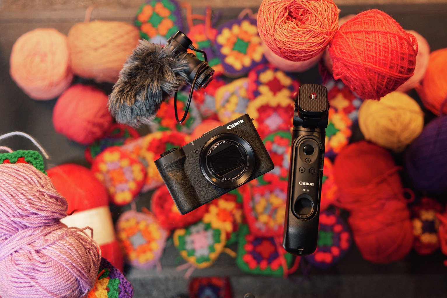 Canon PowerShot V1 Vlogger Camera Kit