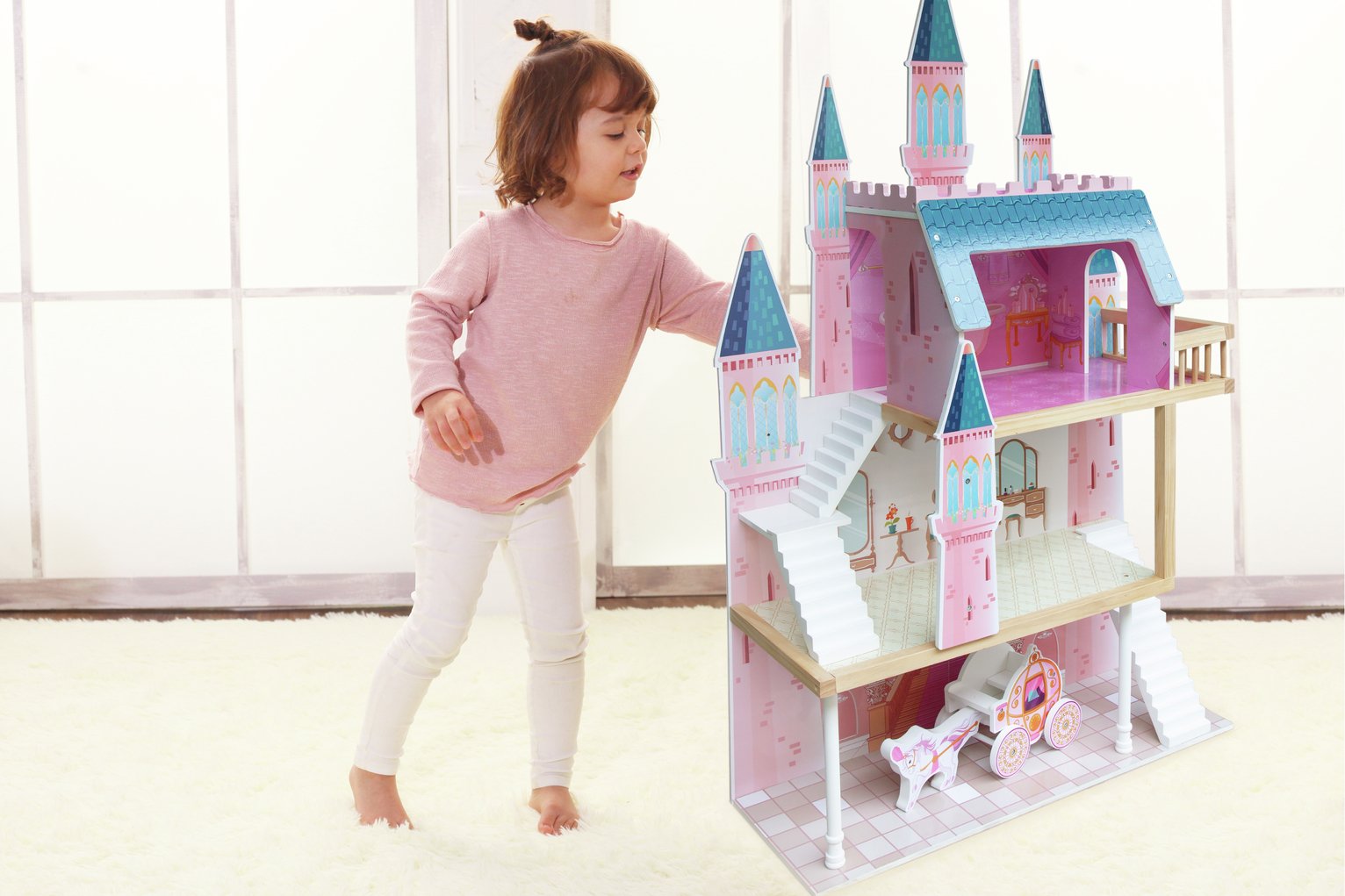 Cocoland Fantasy Castle and Carriage Dolls House review | 8.8 / 10