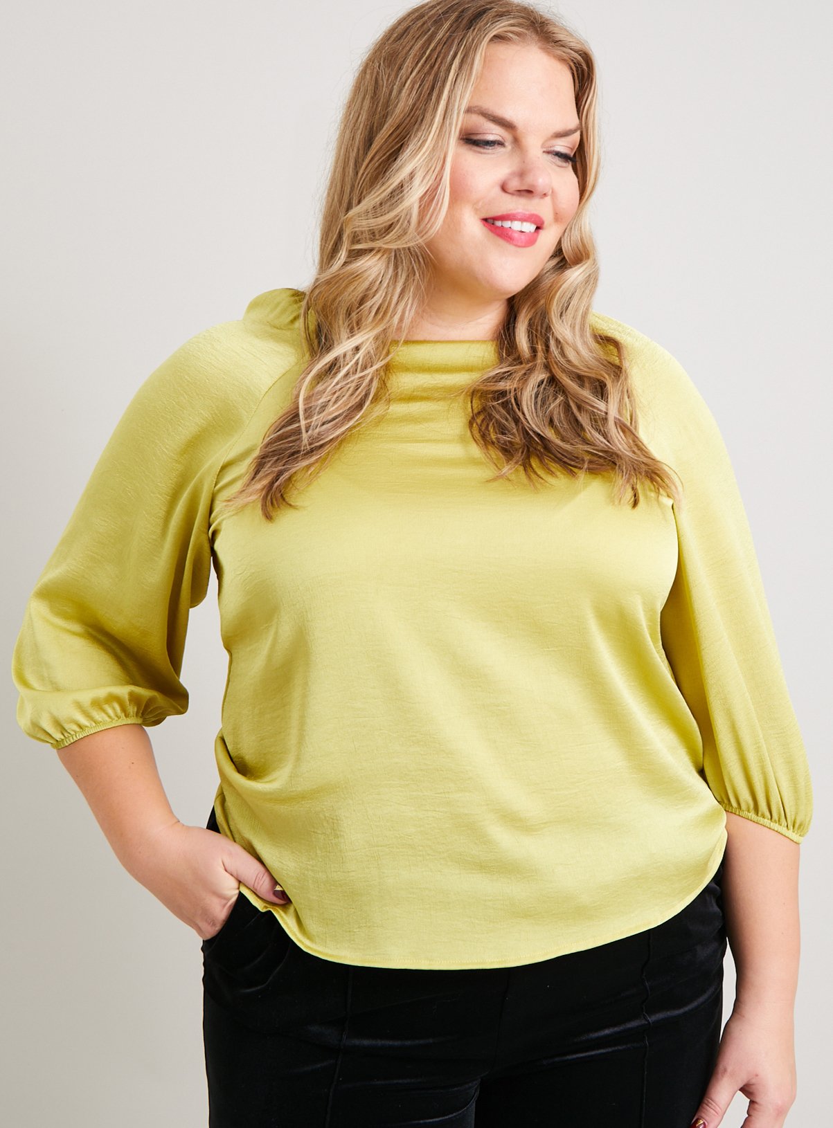 Chartreuse Textured Satin Top review | 9.2 / 10