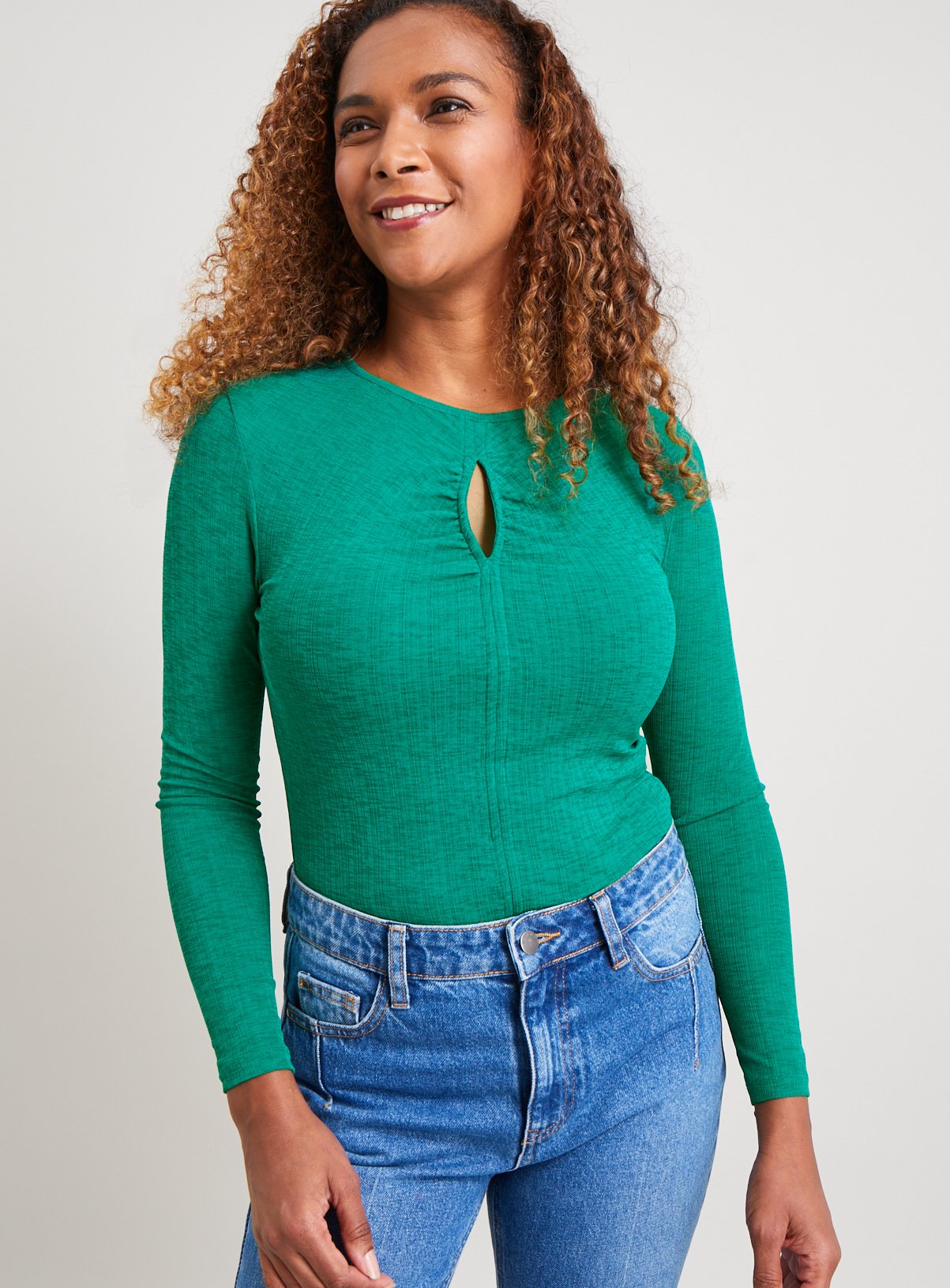 Green Ribbed Keyhole Top review | 9.4 / 10