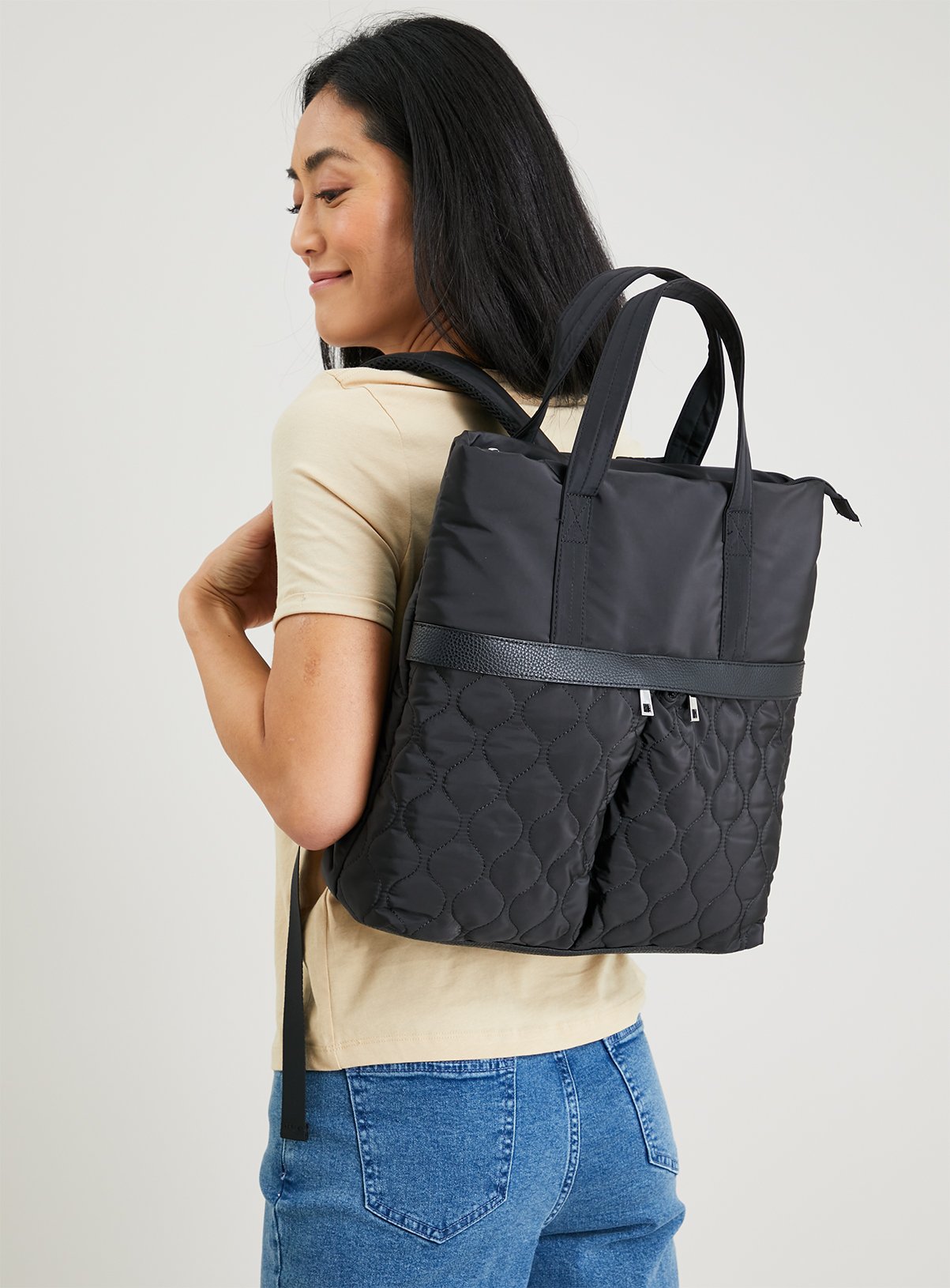 Black Padded Tote Laptop Backpack review | 9.3 / 10