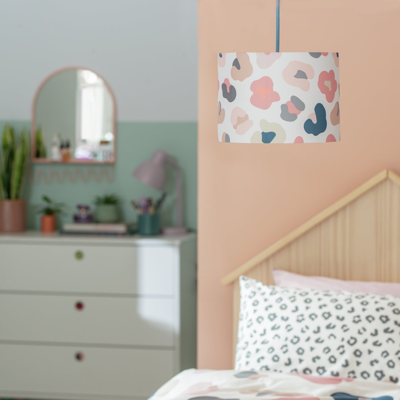 Lamp Shades | Ceiling, Table & Pendant Light Shades | Argos