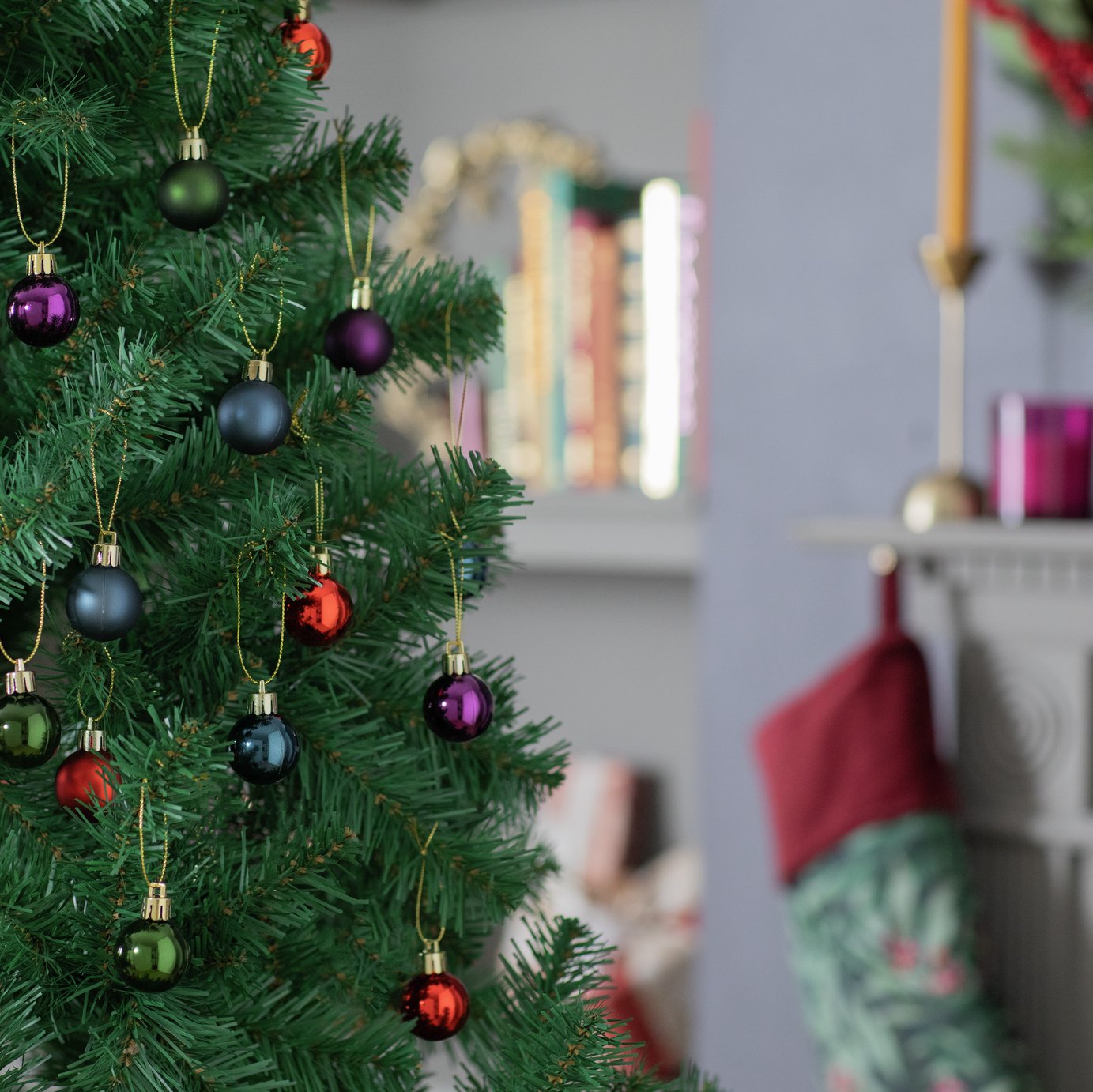 Christmas tree decorations | Argos